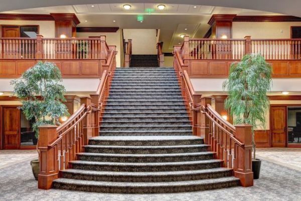 Grand staircase | Batemen-Hall, Inc General Contractors
